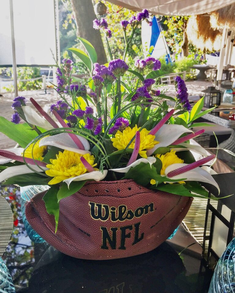 5 Tips That Score Winning Super Bowl Flower Arrangements